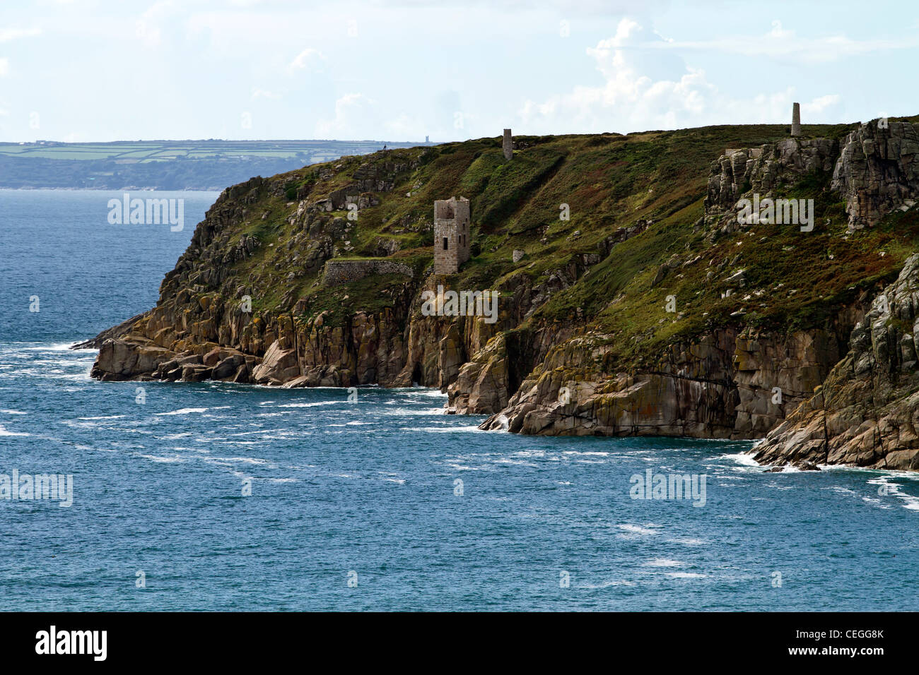 Derelict cornish mine buildings hi-res stock photography and images - Alamy