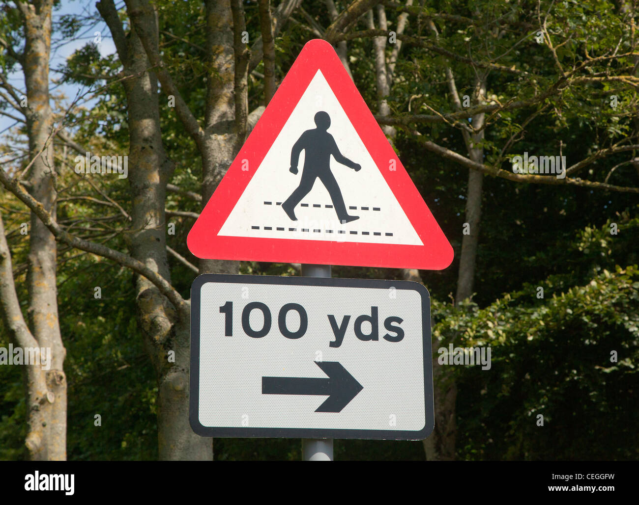 Pedestrian crossing uk sign hi-res stock photography and images - Alamy