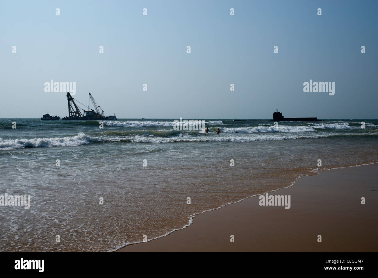 Coastal erosion at Sinquerim, Goa, India Stock Photo - Alamy