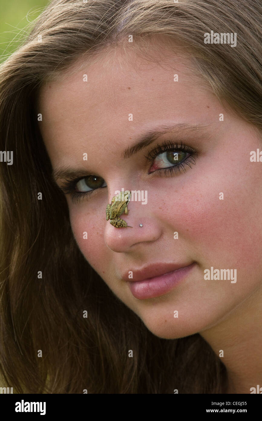 Juvenile Wood Frog High Resolution Stock Photography and Images - Alamy