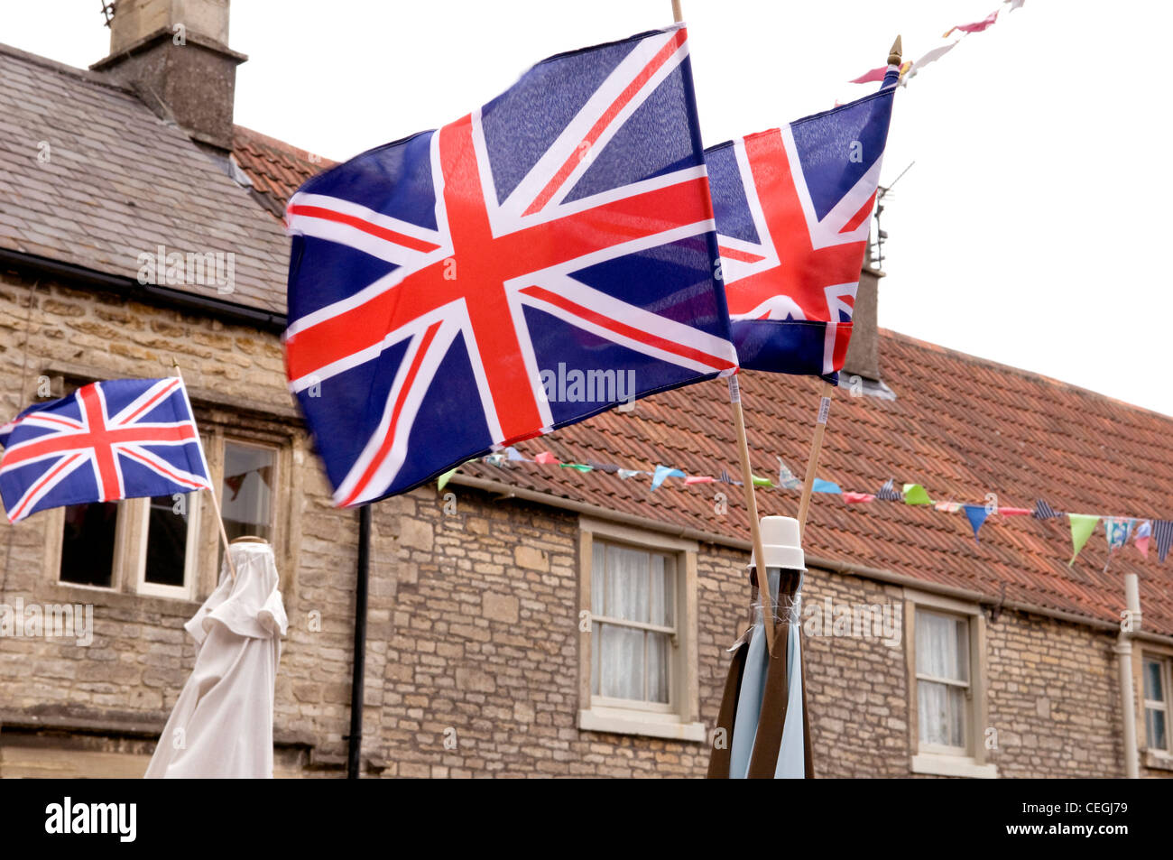 Street party uk flags hi-res stock photography and images - Alamy