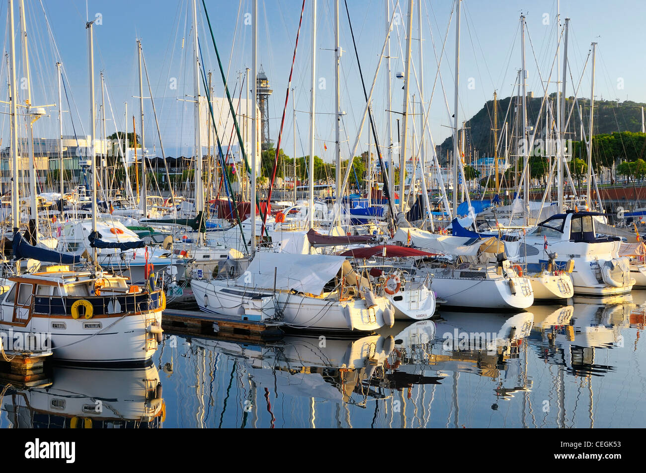 Sunset at the marina in Port Vell, Barcelona, Spain Stock Photo - Alamy