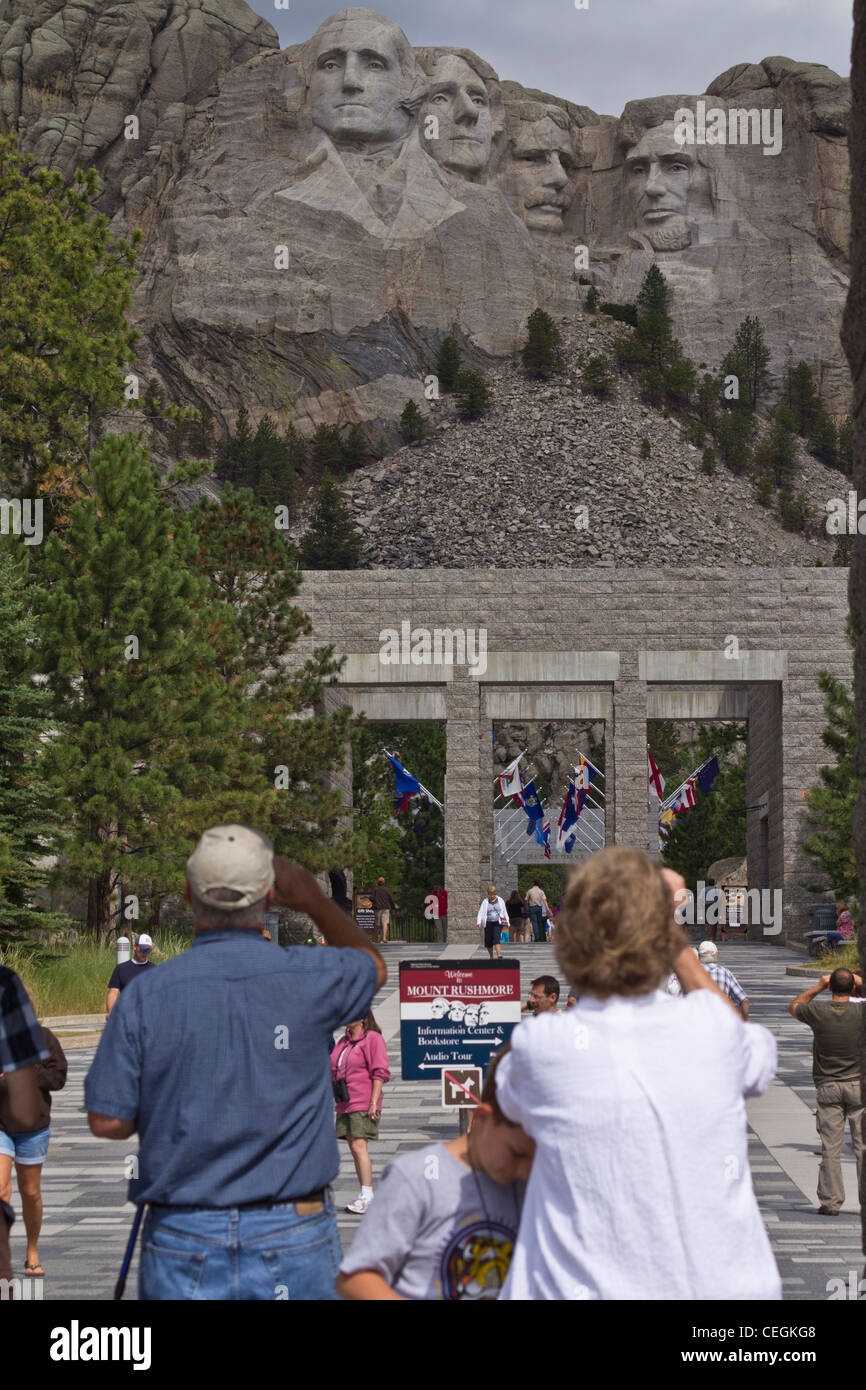 Mount Rushmore American National Memorial Park rock sculpture of US ...