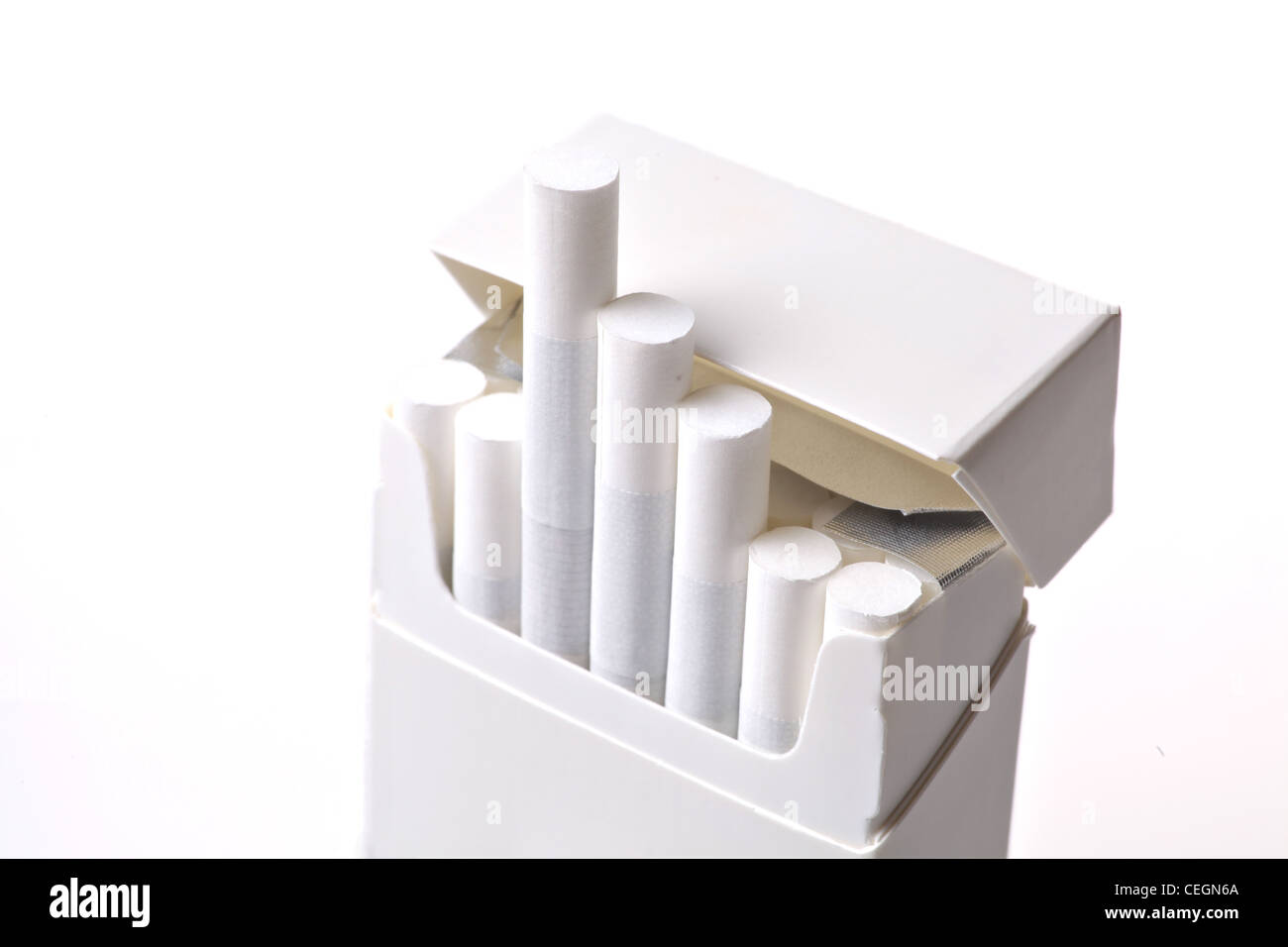 Cigarette pack hi-res stock photography and images - Alamy