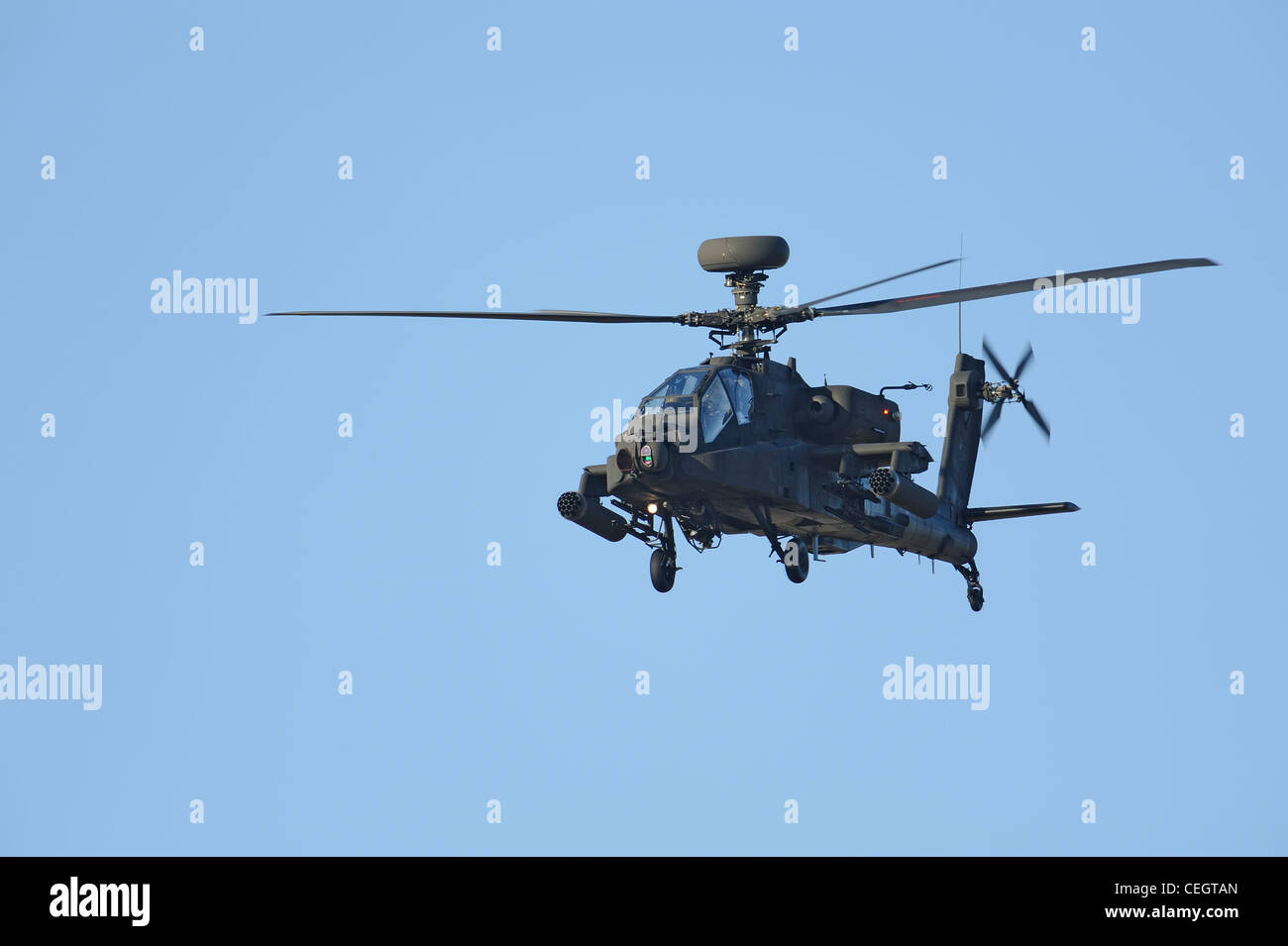 Apache helicopter gunship hi-res stock photography and images - Alamy