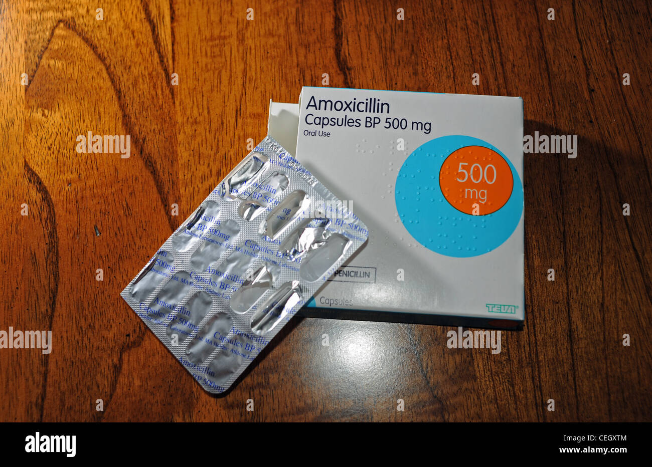 Penicillin tablets hi-res stock photography and images - Alamy