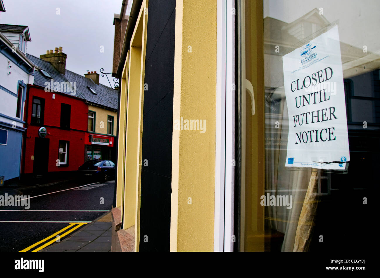 Closed Until Further Notice sign on Bay View Hotel window Stock Photo ...