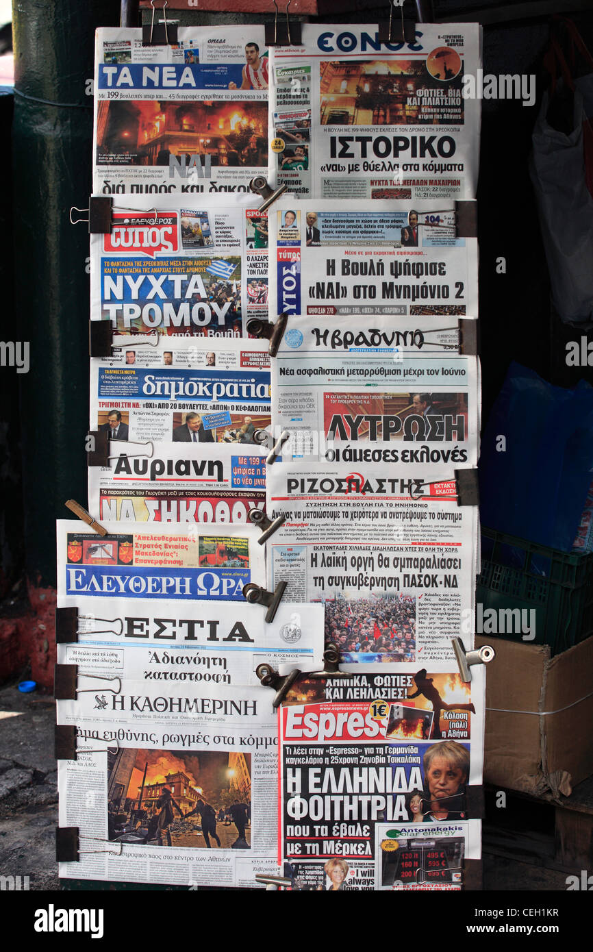Greek newspapers hi-res stock photography and images - Alamy
