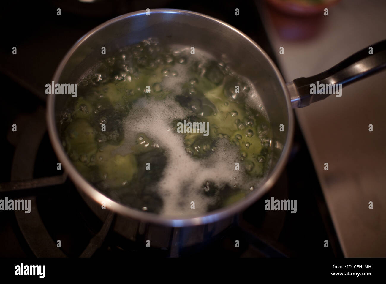 Boiling pot hi-res stock photography and images - Alamy