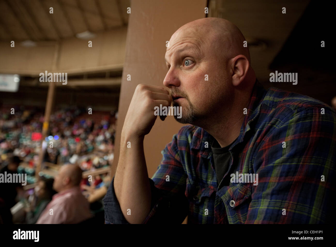Stadium crowd wide hi-res stock photography and images - Alamy