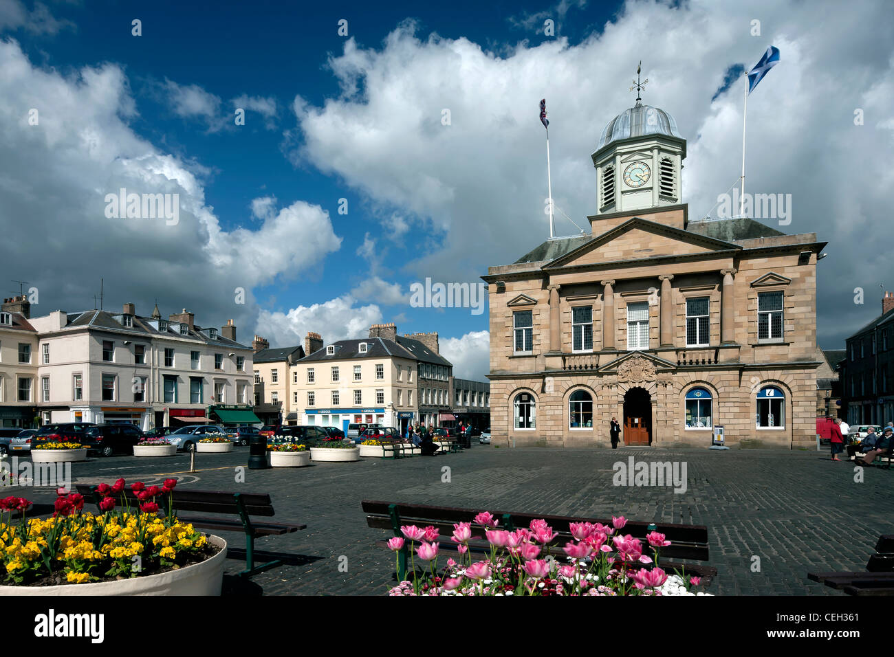 Street scene kelso scotland hi-res stock photography and images - Alamy