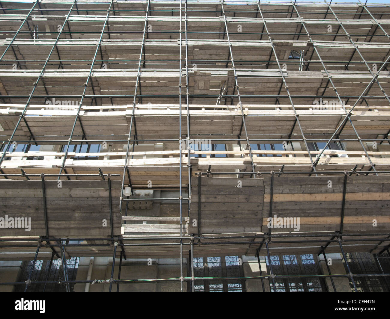Temporary scaffold for construction works at building site Stock Photo ...