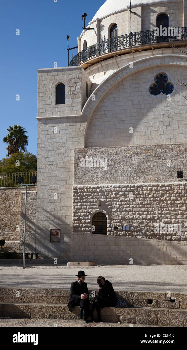 Orthodox Jews outside a synagogue in the Old City of Jerusalem Stock ...