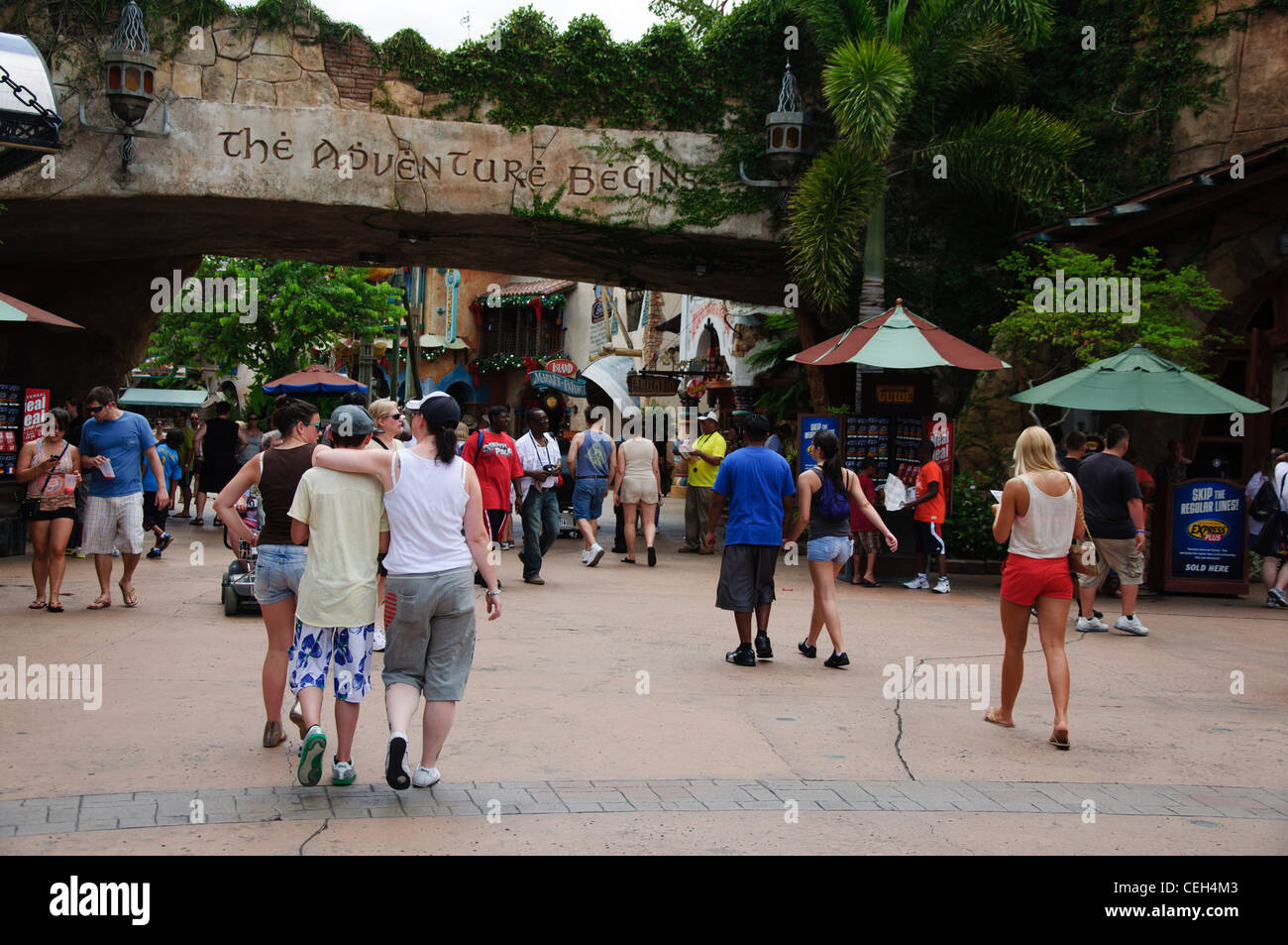 universal studios islands of adventure street view Stock Photo - Alamy