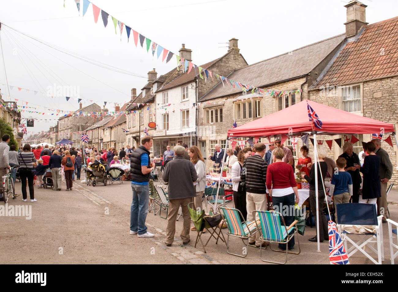 People celebrating at a traditonal English Street Party Stock Photo - Alamy