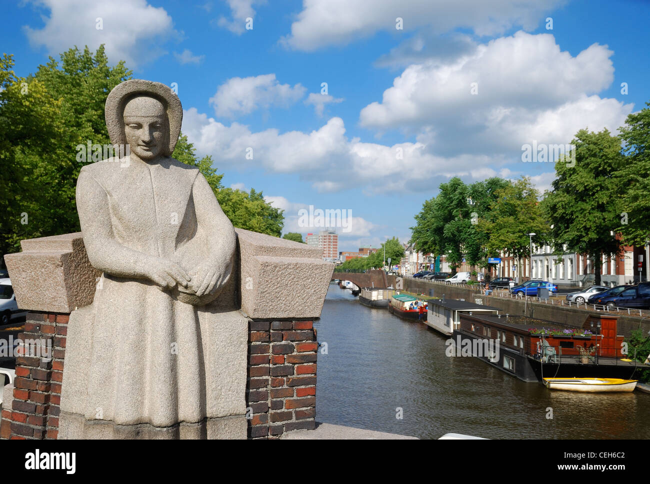 The canal of Dutch town Stock Photo - Alamy