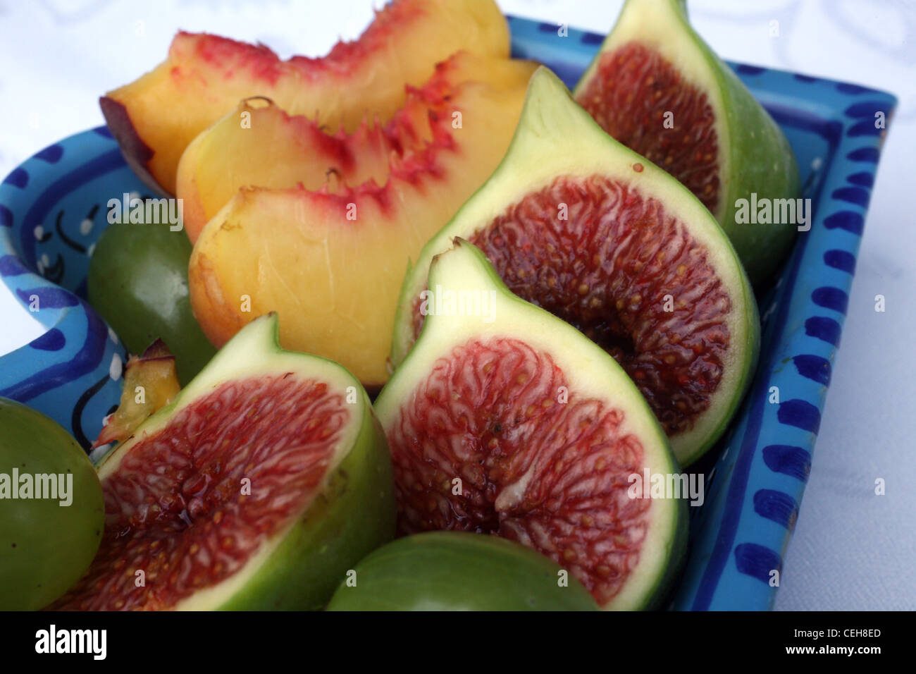 Fig figs peach peaches hi-res stock photography and images - Alamy