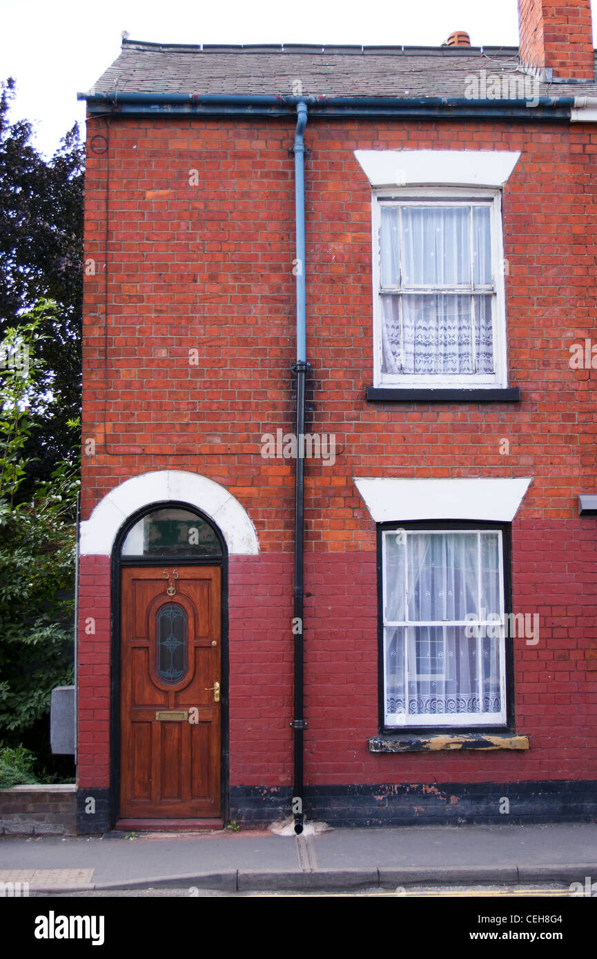 Victorian terraced house with original sash windows, 55 Main Ridge ...