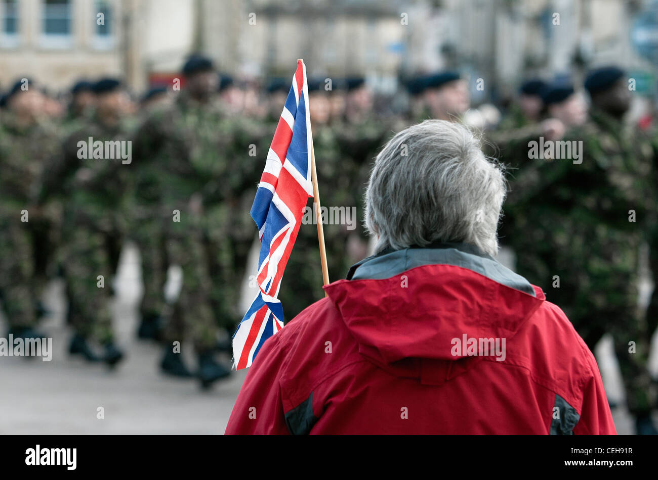British soldiers and union jack flag hi-res stock photography and ...