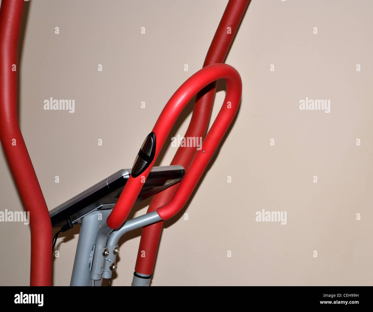 Cross trainer machine hi-res stock photography and images - Alamy
