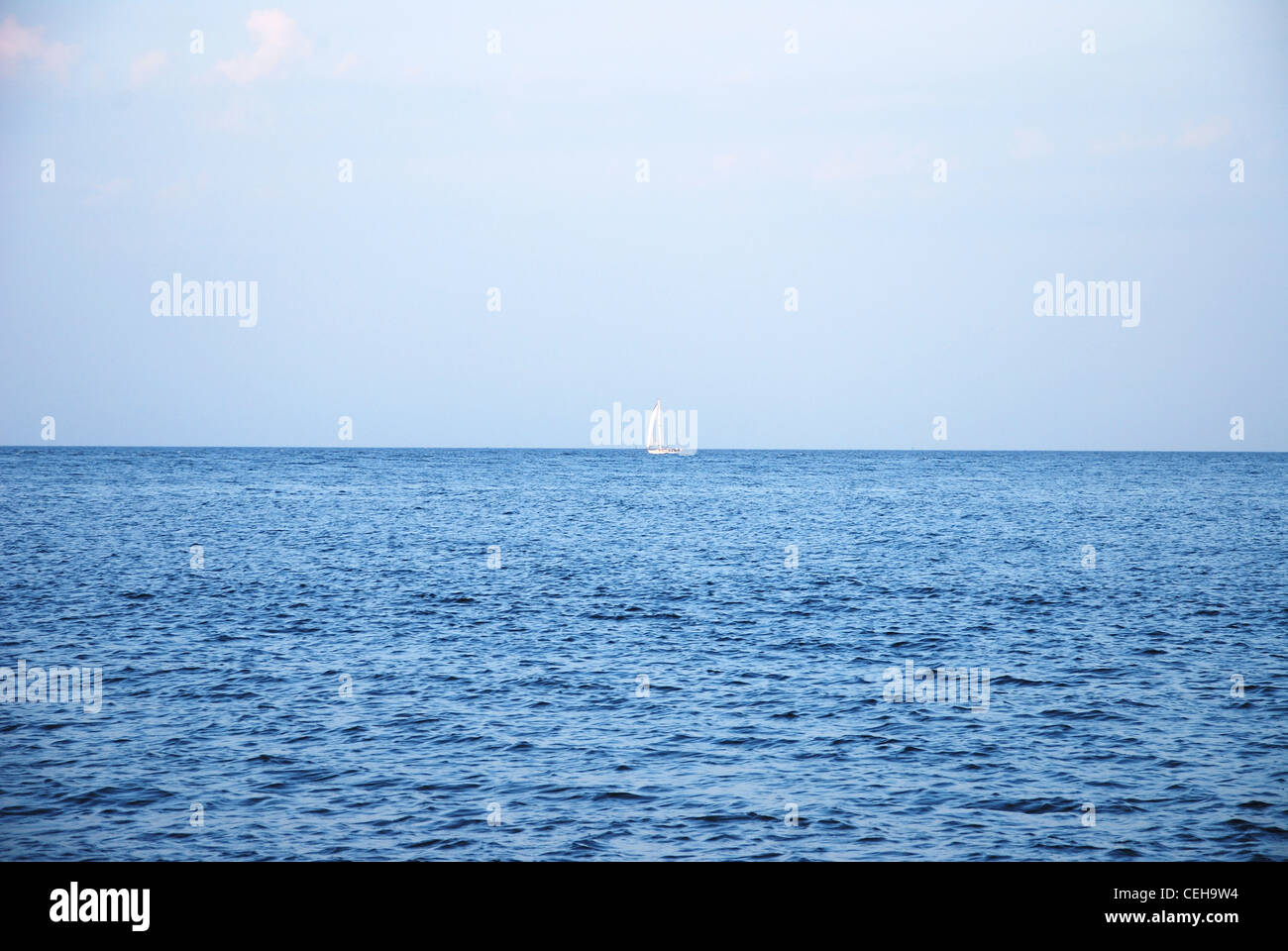 Horizon landscape hi-res stock photography and images - Alamy