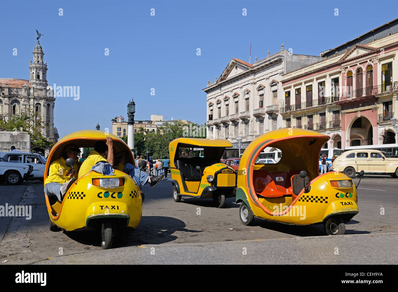 small taxis in old town of Havanna, Cuba, Caribbean Stock Photo - Alamy