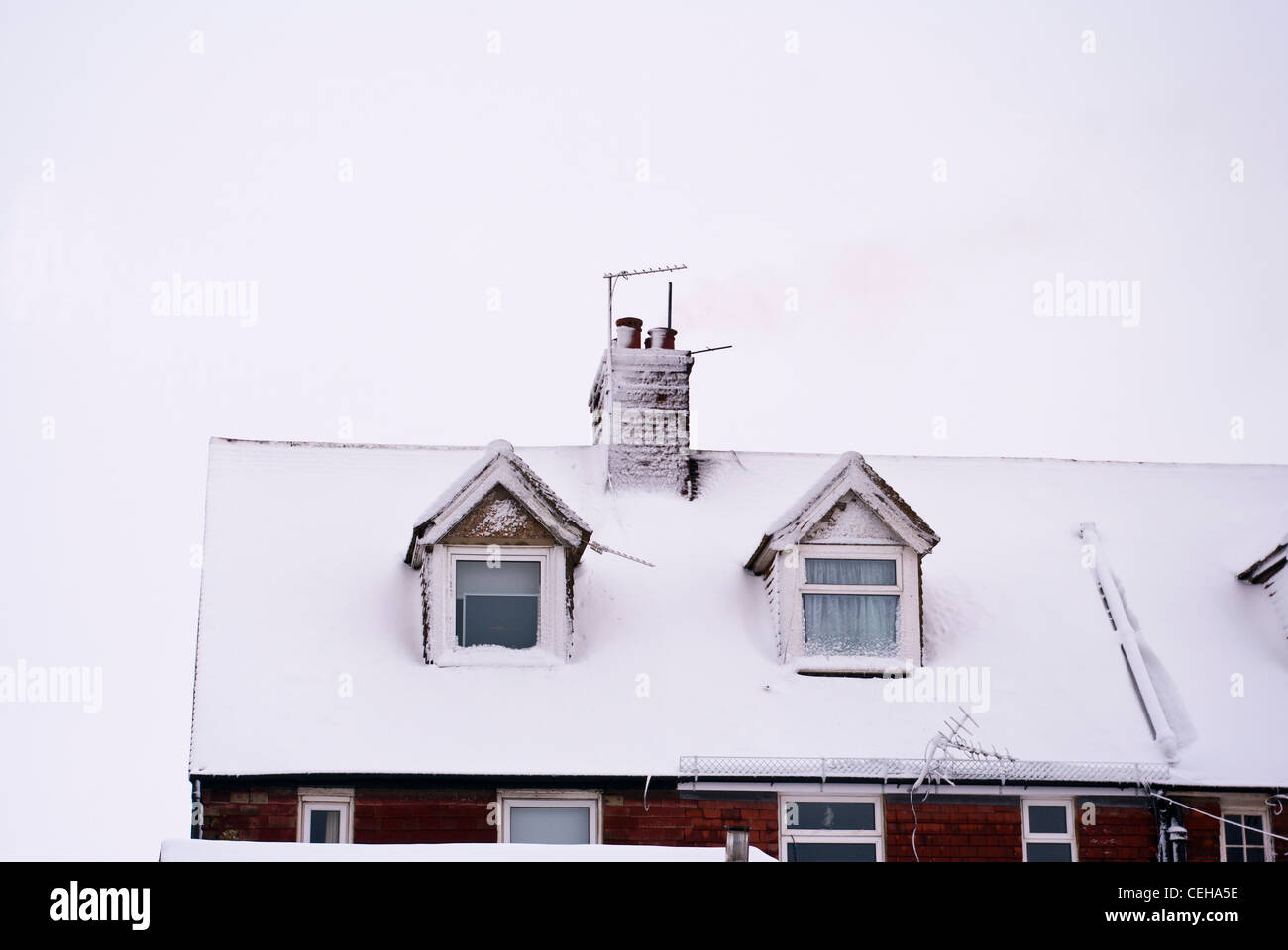Snow Covered Rooftop Rooftops Roof Stock Photo - Alamy
