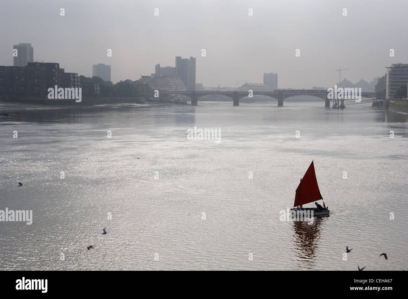 Thames river boat sail hi-res stock photography and images - Alamy