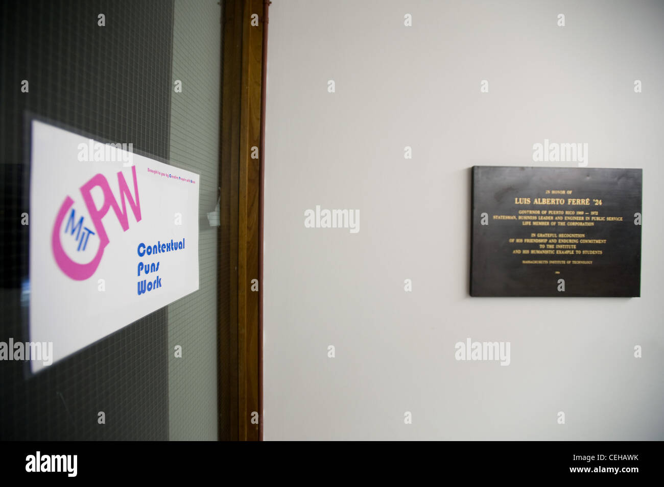 Contextual Puns Work appeared on the outside of La Sala de Puerto Rico ...