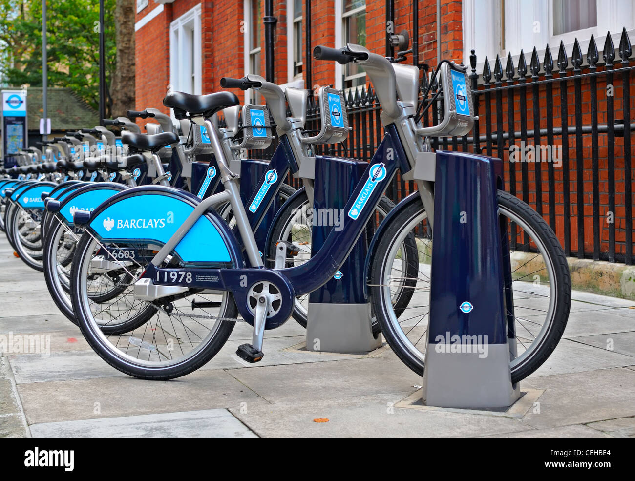 London: Bicycle rental service organized in the UK capital London Stock ...
