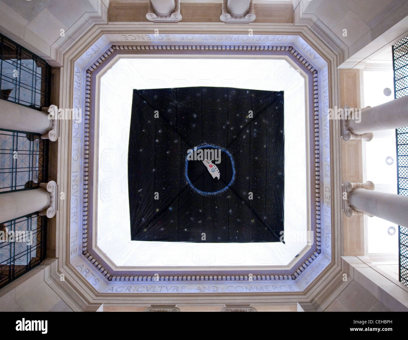 Hackers turned the ceiling of MIT's Lobby 7 into a giant black hole on ...