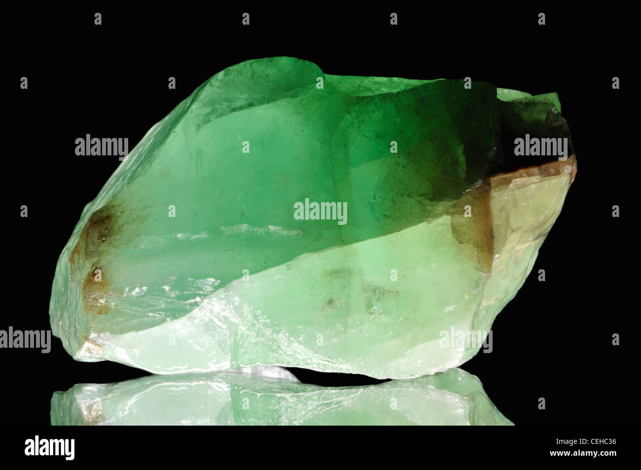 Green translucent stone hi-res stock photography and images - Alamy