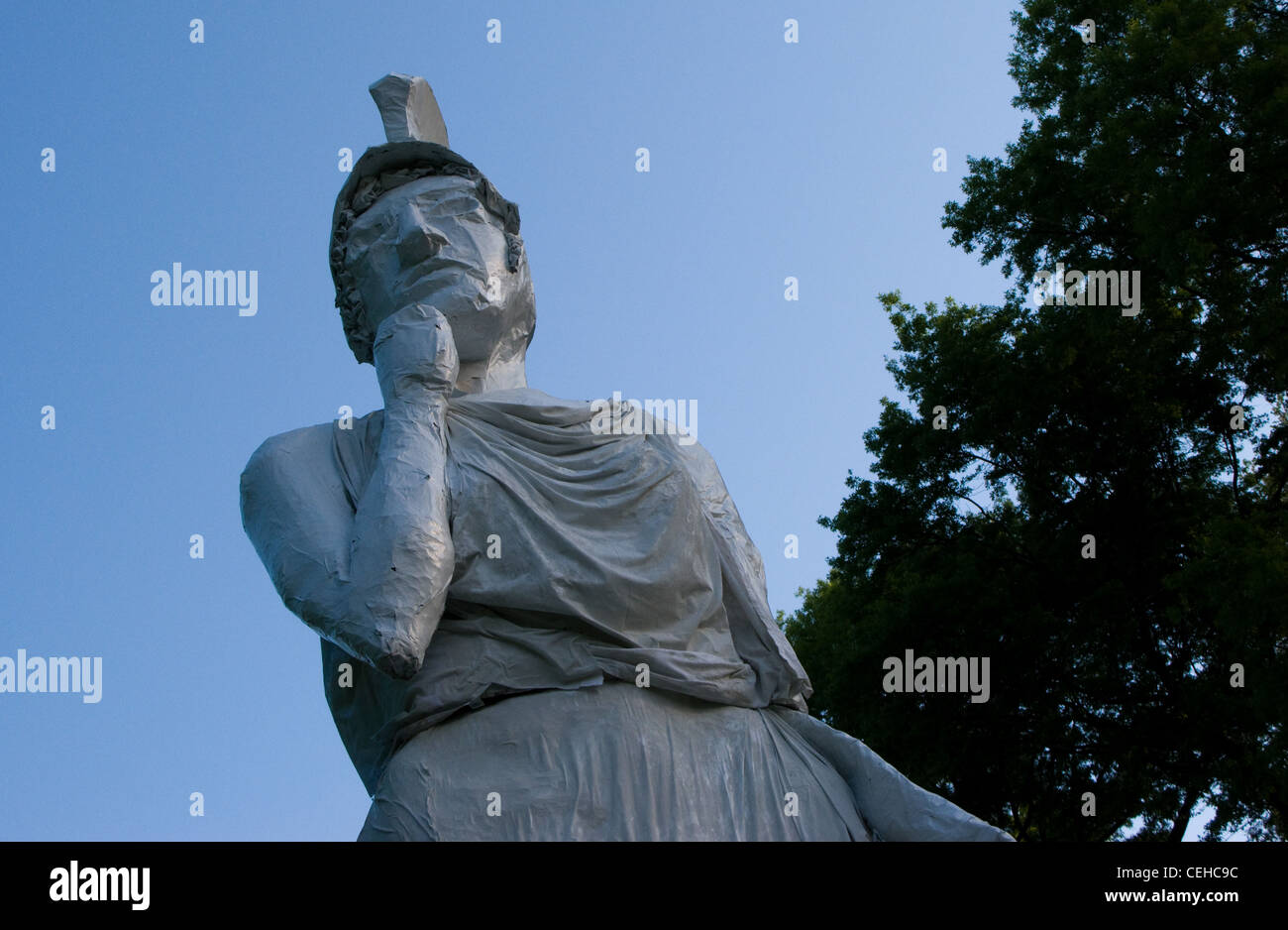 Hackers placed a giant statue of the Greek goddess Athena in MIT's ...