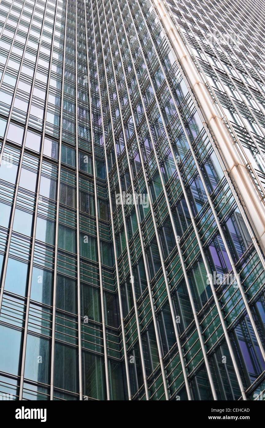 London: Steel and Glass Office Building, Canary Wharf, district ...