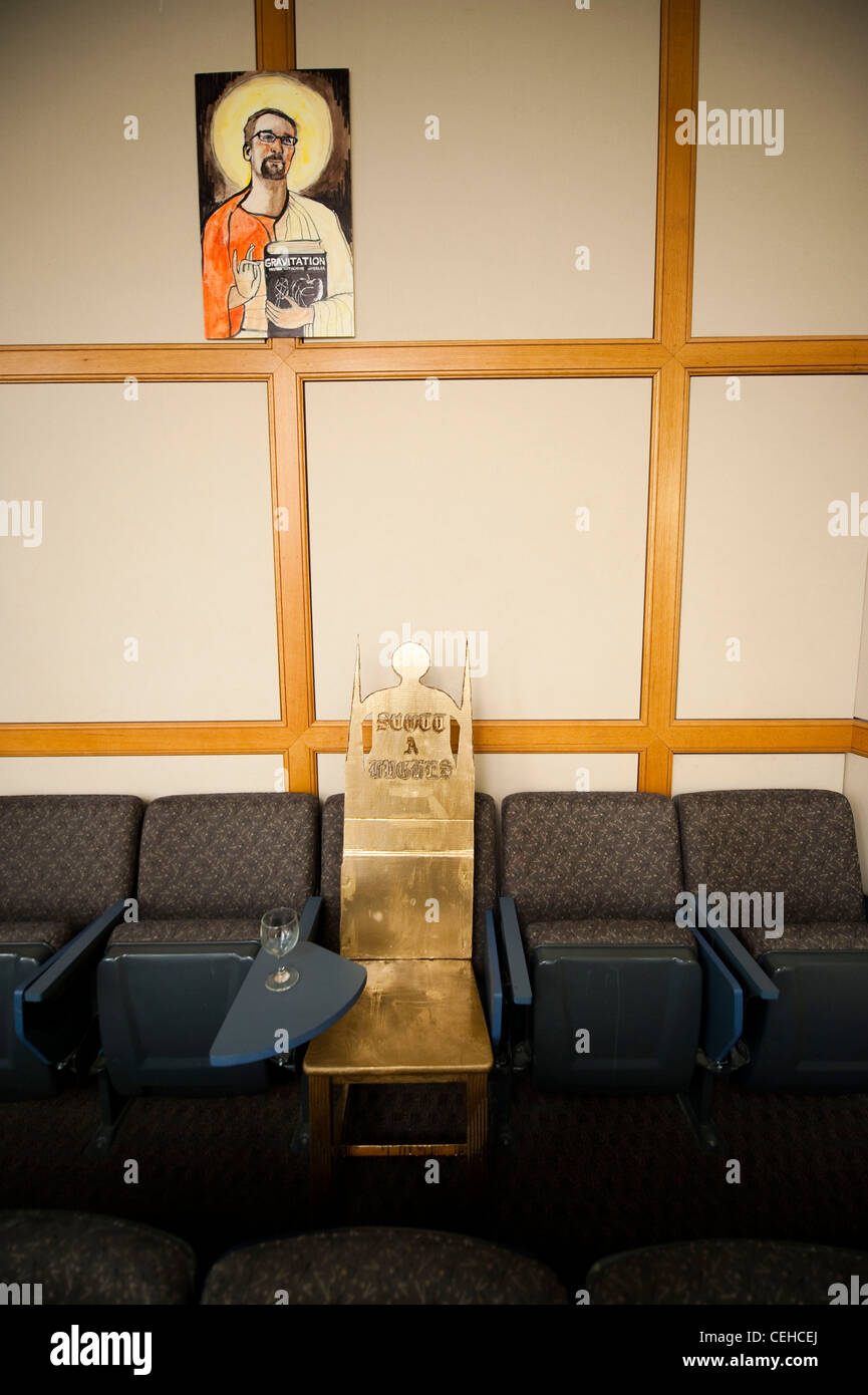 University of cambridge lecture hall hi-res stock photography and ...