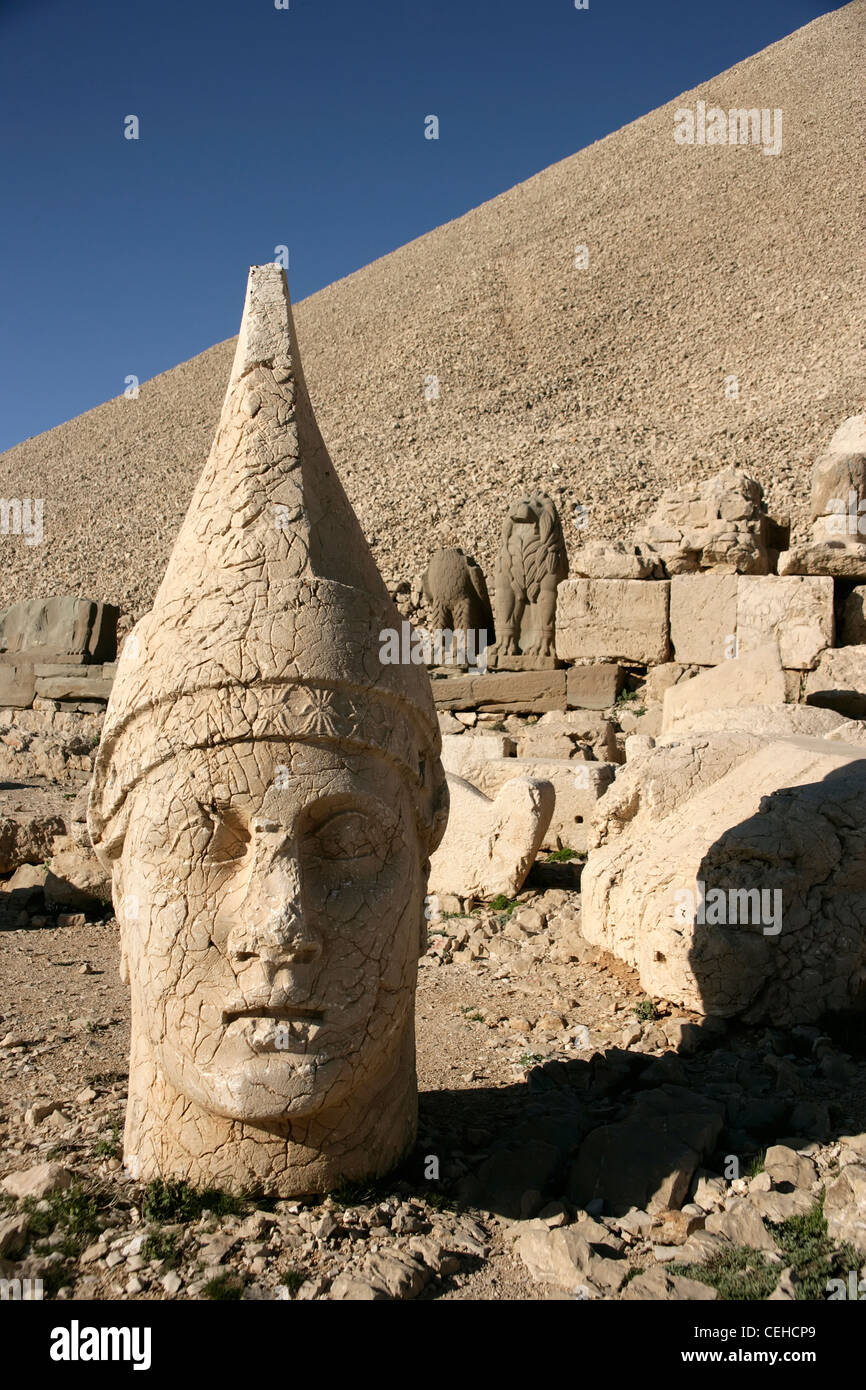 Mount nemrut hi-res stock photography and images - Alamy