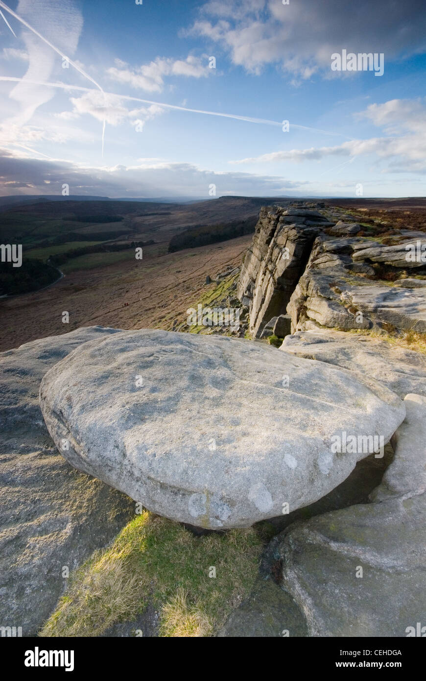 Landscape at Stanage Edge in the Peak District National Park Stock ...