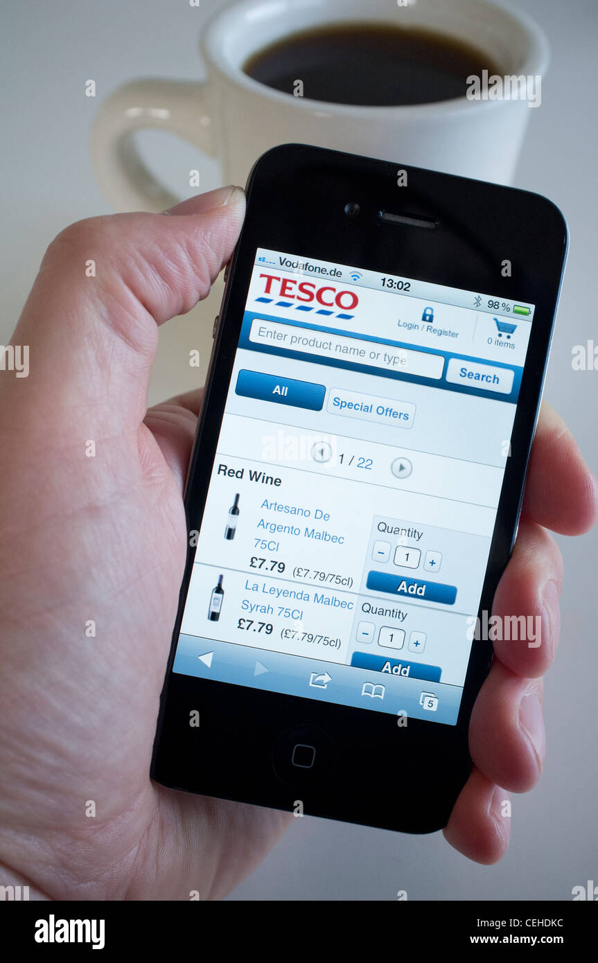 Tesco mobile phone hi-res stock photography and images - Alamy