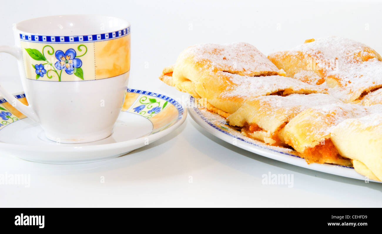 Apple strudel pie dessert tea hi-res stock photography and images - Alamy