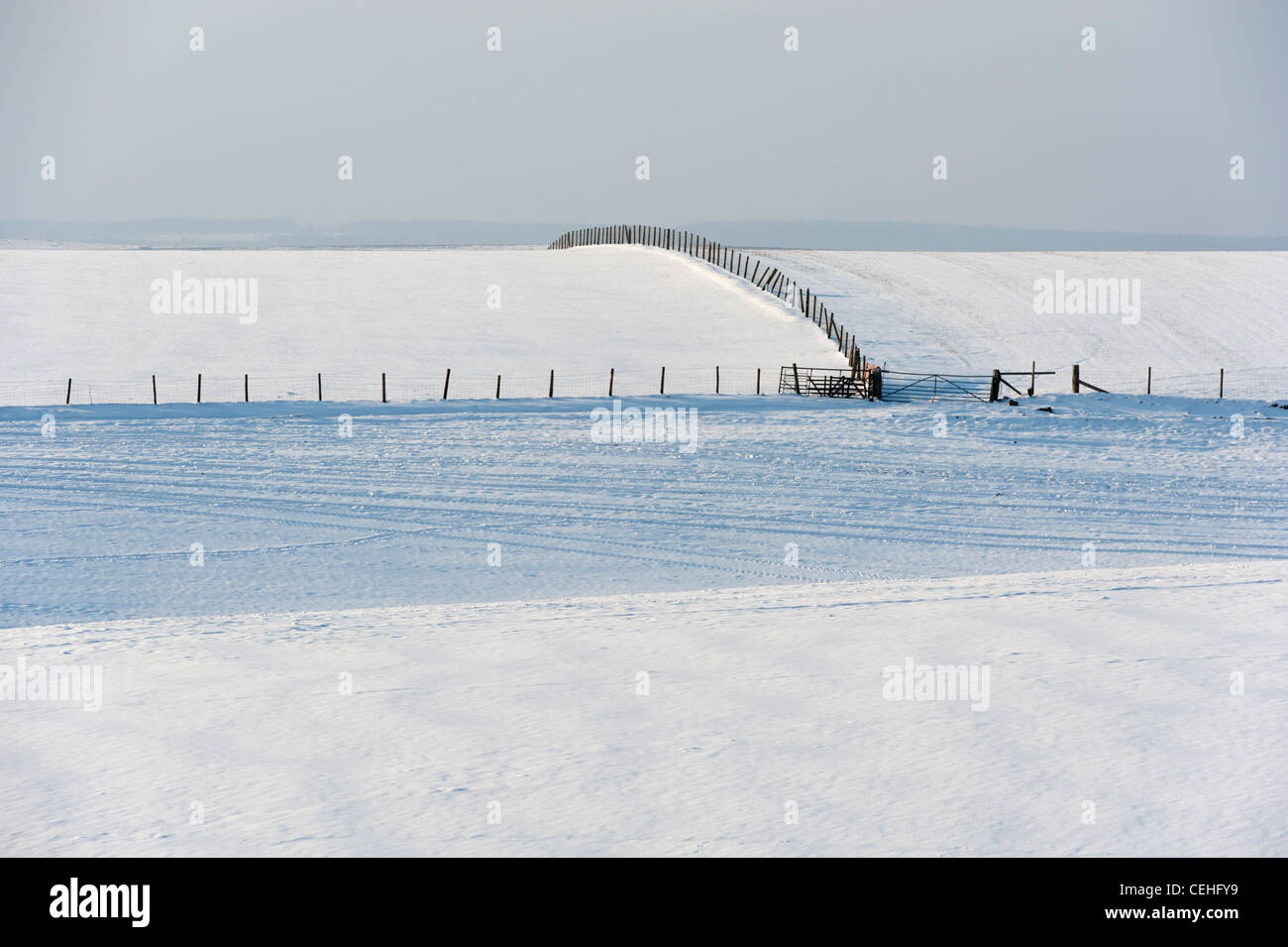 English rural snow scene hi-res stock photography and images - Alamy