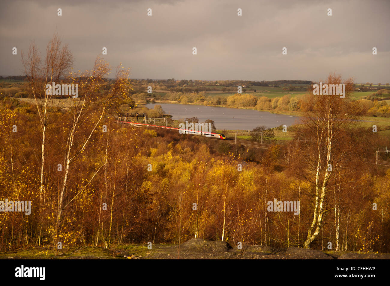 Virgin Trains Pendolino from atop Pooley Hall country park, Polesworth ...