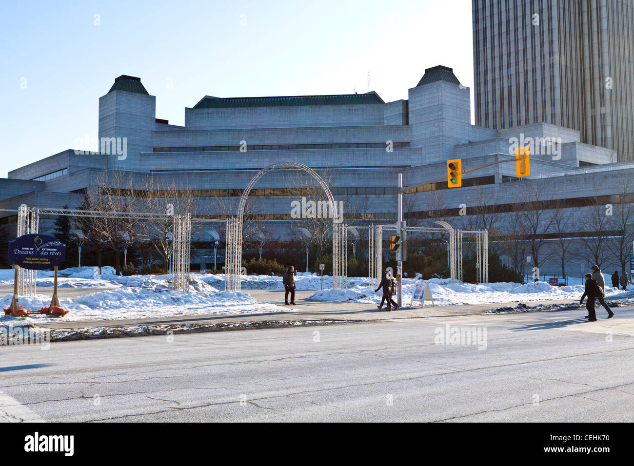 Ottawa city hall hi-res stock photography and images - Alamy