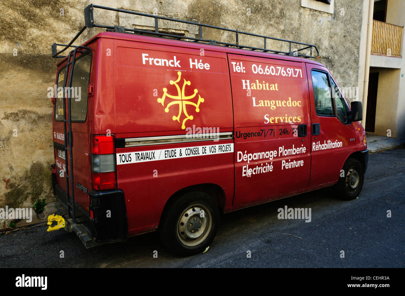 Builders van hi-res stock photography and images - Alamy