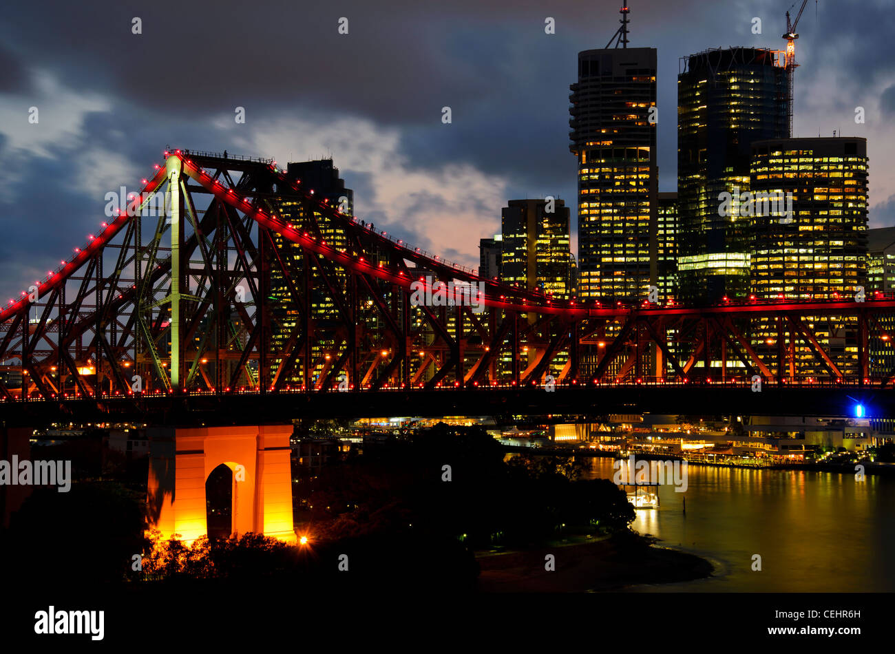 The bridge of Brisbane at dusk, Australia Stock Photo - Alamy
