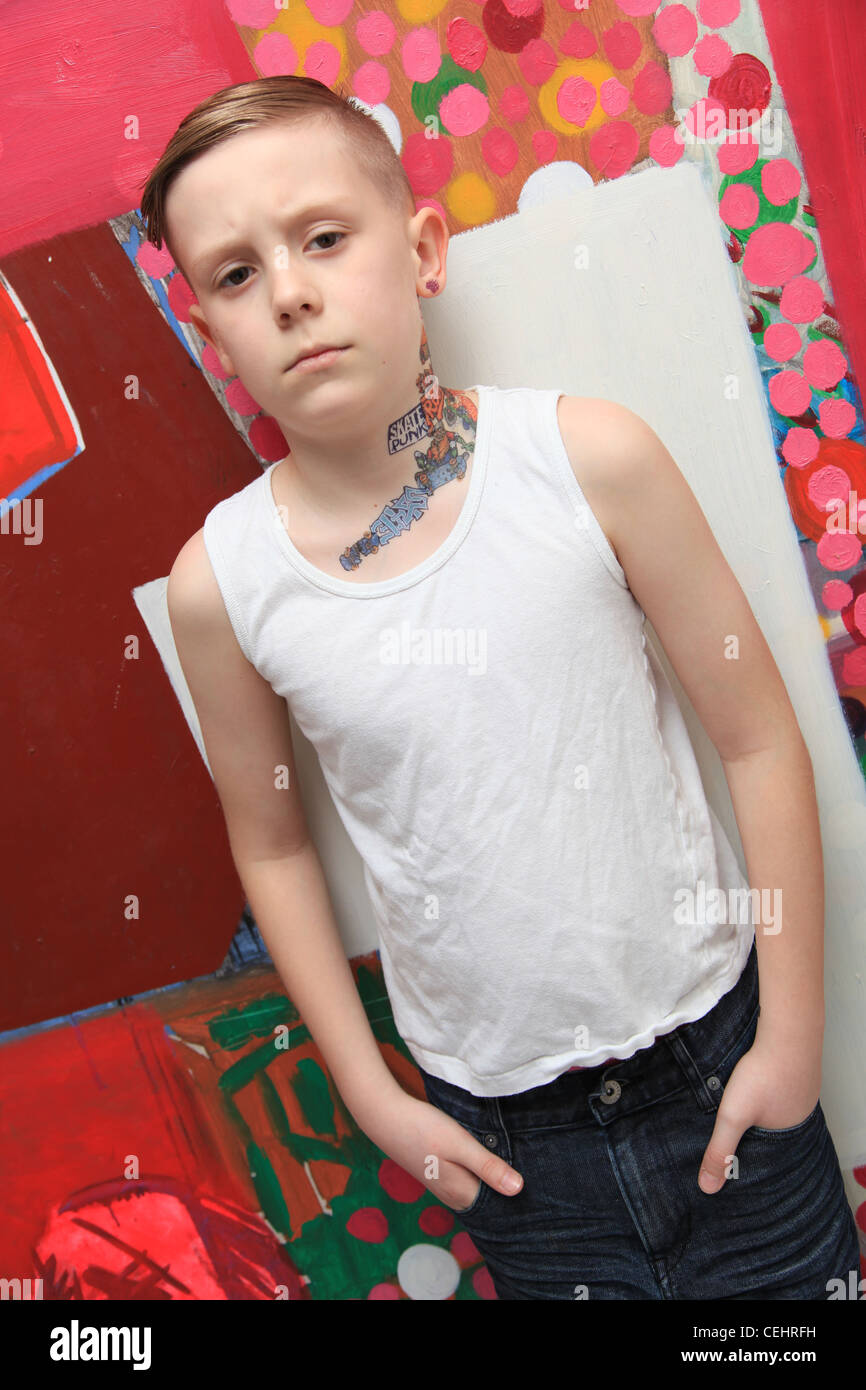 9 yrs old hi-res stock photography and images - Alamy