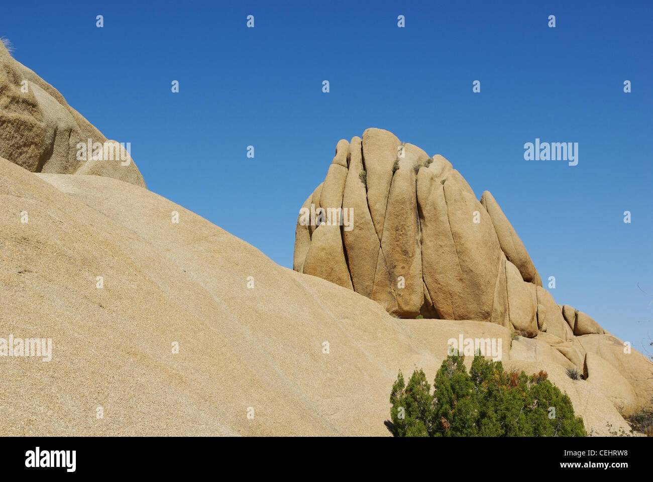 Rock formation in Joshua Tree National Park, California Stock Photo - Alamy