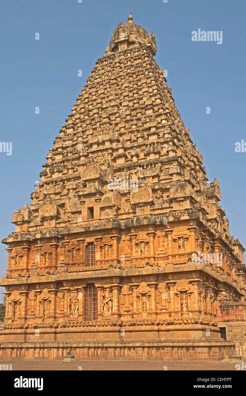 INDIA, Tamil Nadu, Thanjavur (Tanjore) Brihadishwara Hindu Temple (1010 ...