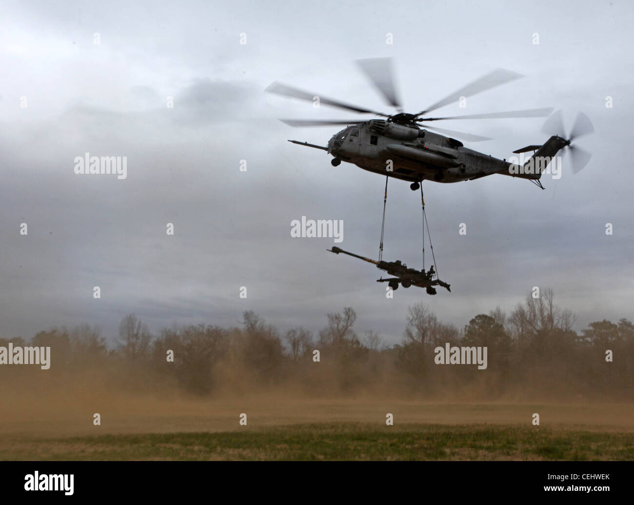 2012 the 24th meu is conducting their certi hi-res stock photography ...