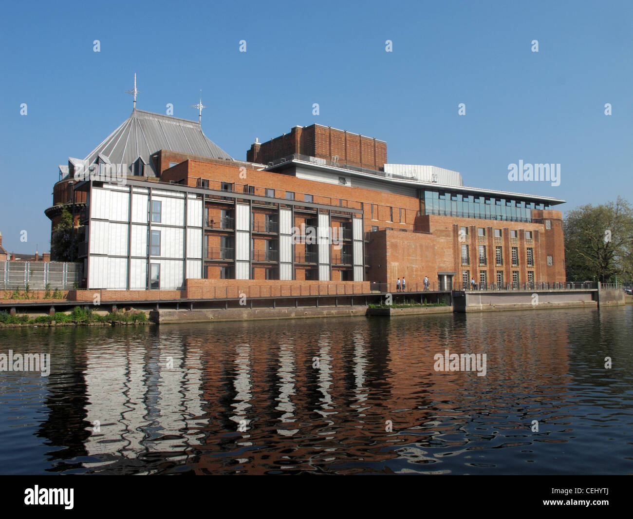 Royal Shakespeare Company theatre on the banks of the River Avon at ...