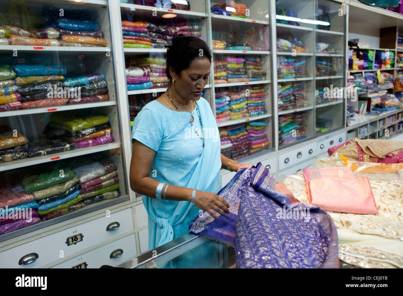 Female tourist shopping in street stall hi-res stock photography and ...